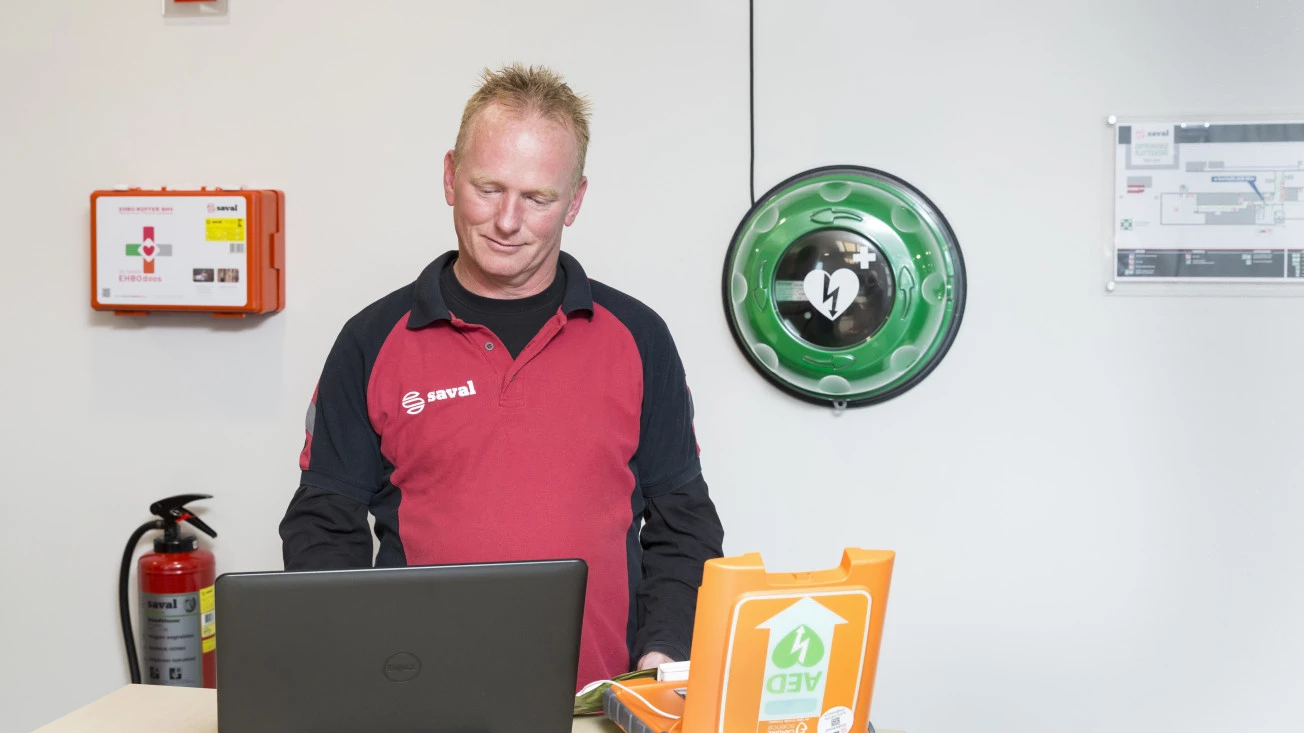 AED onderhoud en controle - Saval.nl